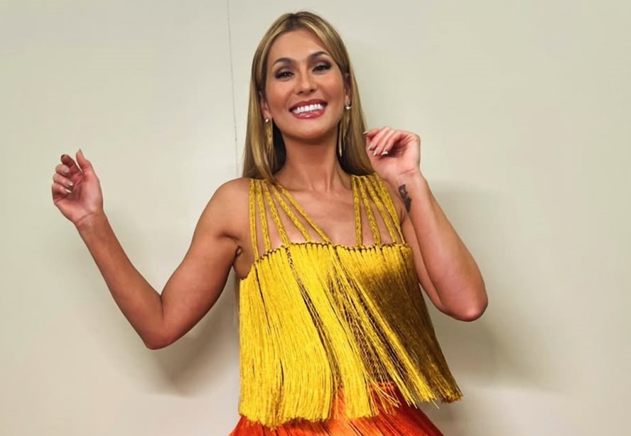 Lívia Andrade é cotada para ser nova rainha de bateria da Unidos da Tijuca