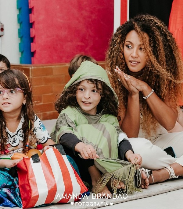 Sheron Menezzes abre álbum de fotos de aniversário de 5 anos de filho