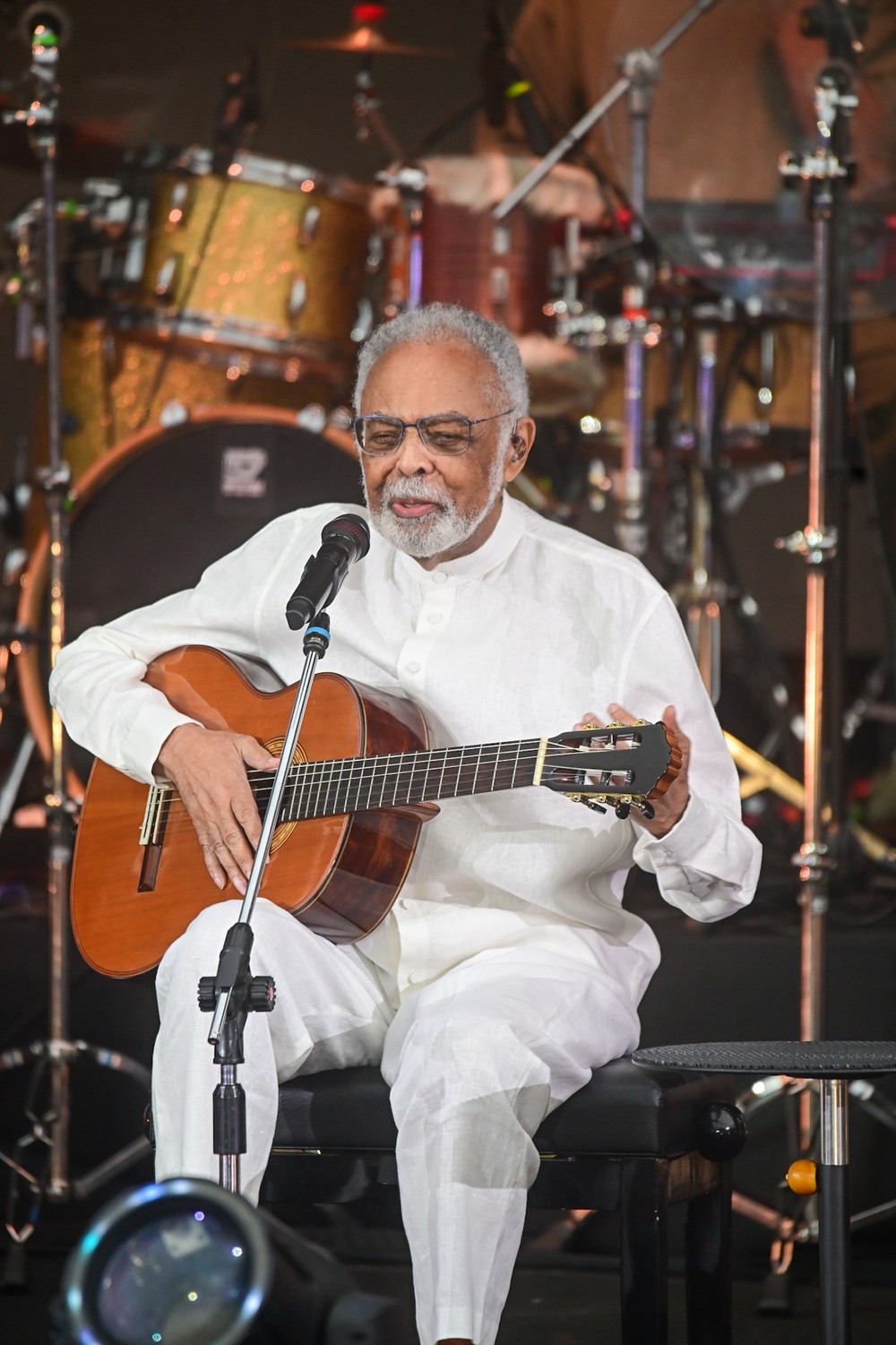 Gilberto Gil se apresenta com filhos e netos no navio 'Tempo Rei ...