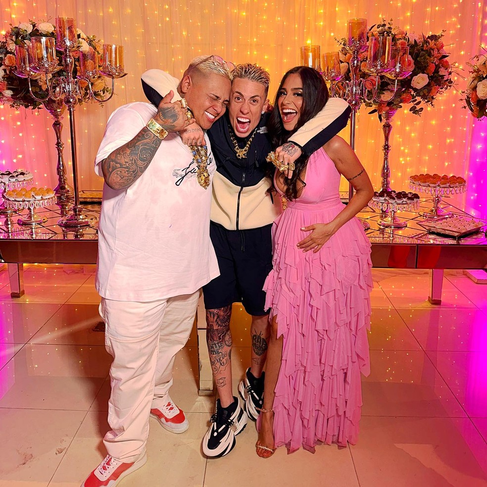 MC Daniel comemora ter sido escolhido como padrinho de Zoe, filha de MC ...