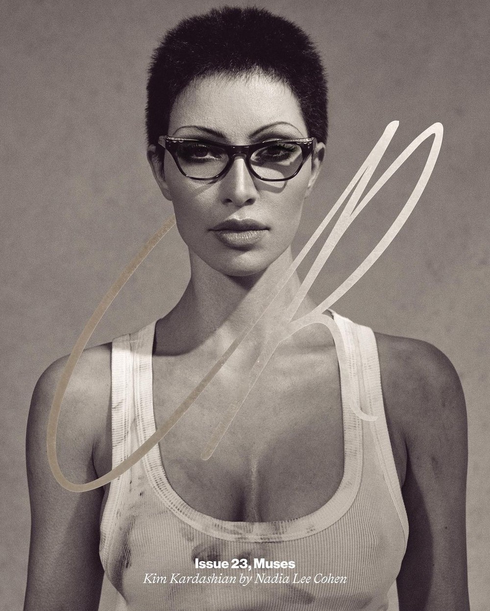Kim Kardashian Surge Irreconhecível Com Mudança Radical No Visual Para