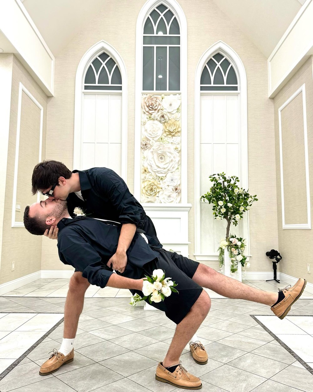 Lucas Rangel se casa em Las Vegas com Lucas Bley