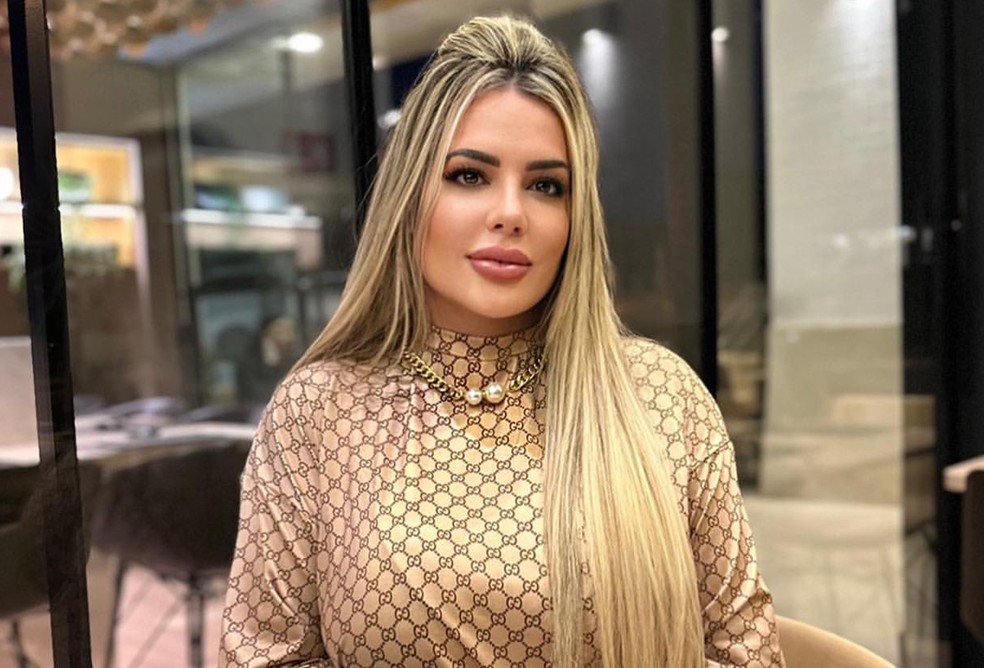 Denise Rocha recebe PIX de 1 centavo com pedido de casamento