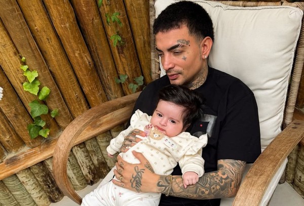 MC Guimê encanta ao surgir em clique com a filha, Yarin; foto