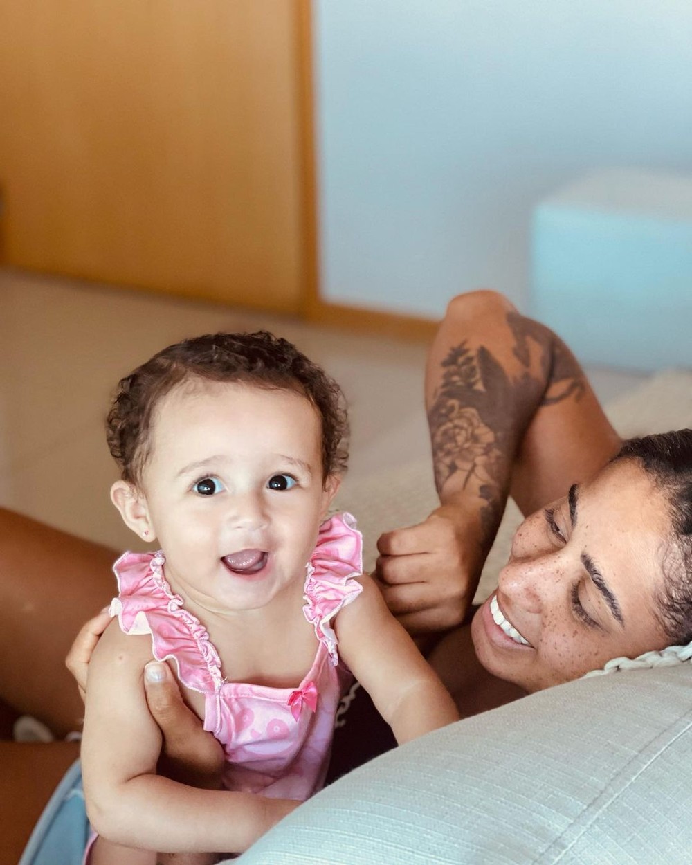 Filha de MC Loma completa um ano de vida e ganha declaração da mãe ...