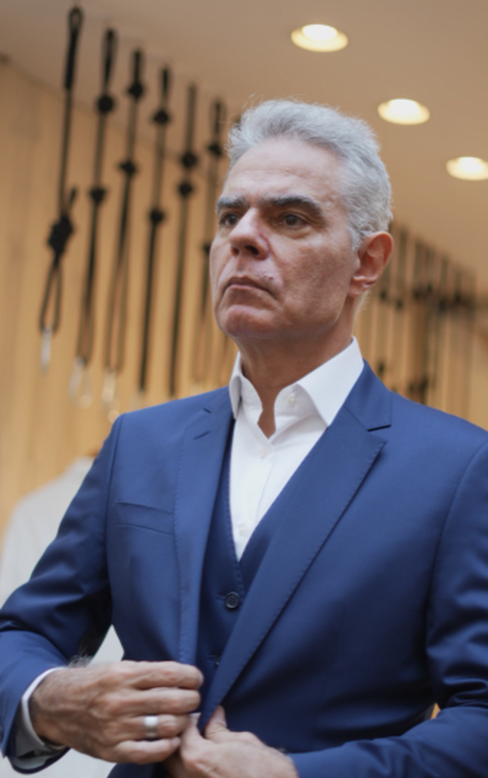 Nizo Neto conta detalhes do casamento com sexóloga e cita 'nora ...