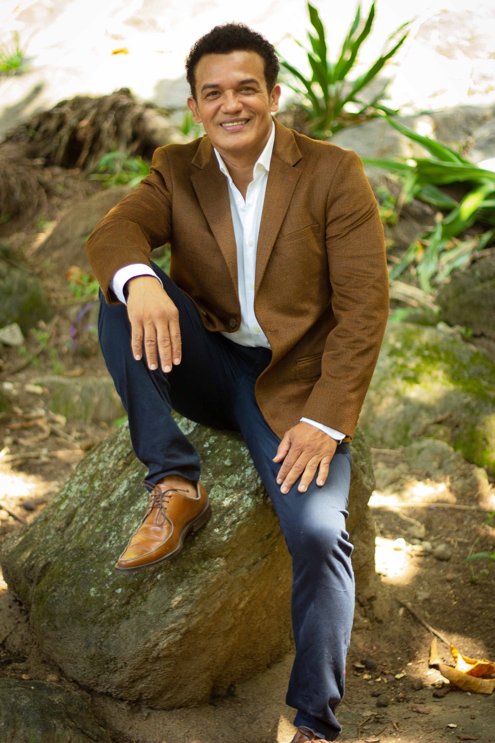 Deo Garcez, o Catão de 'Mar do Sertão', celebra 'nordestinidade' da ...