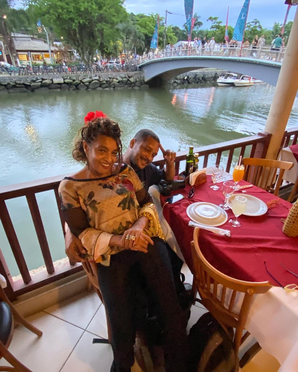 Elisa Lucinda se declara no aniversário de 35 anos do marido: 'Que ...