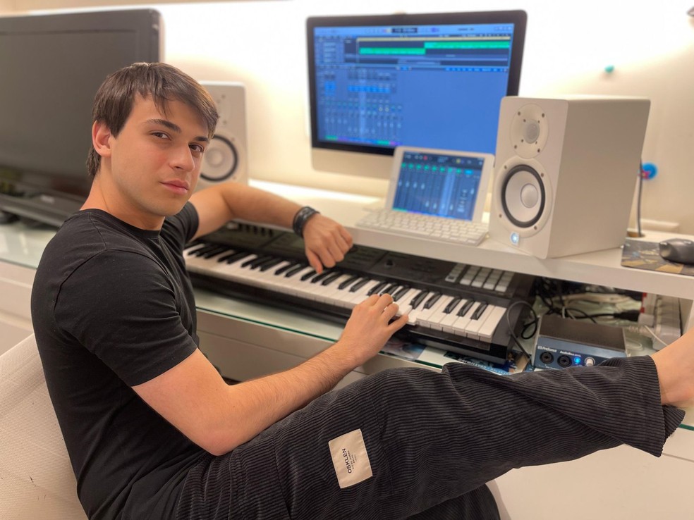 Dani Flomin, de 'Elas por Elas', está solteiro e avisa: 'Pretendentes ...