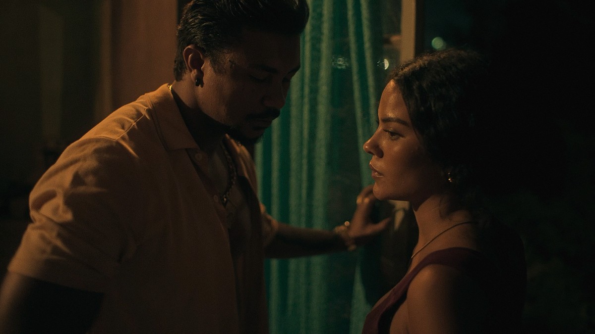 Xamã e Bella Campos vivem momentos tensos em trailer de 'Cinco Tipos de ...