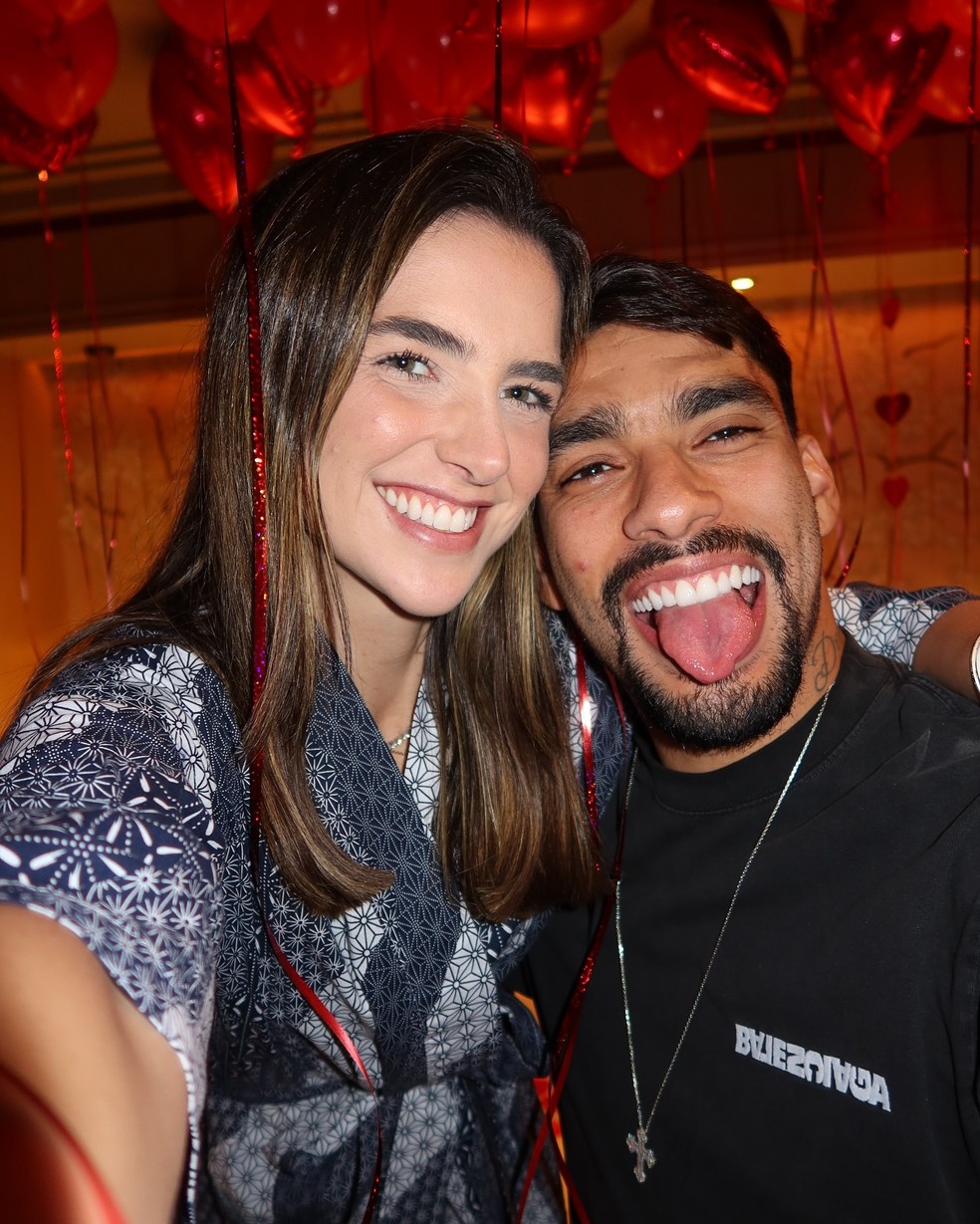 Lucas Paquetá e Duda Fournier celebram 6 anos de casados com noite ...