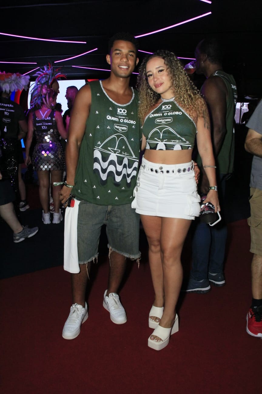 Carnaval 2025: Rebecca celebra legado do avô ao desfilar mais um ano ...