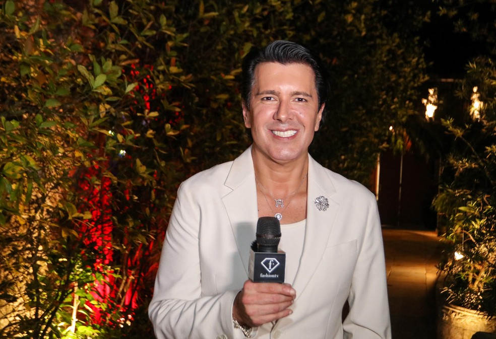 Stênio Garcia, Marilene Saade e Jayme Periard curtem Ano-Novo na casa ...