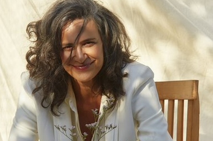 Simone receberá Prêmio à Excelência Musical de Grammy Latino