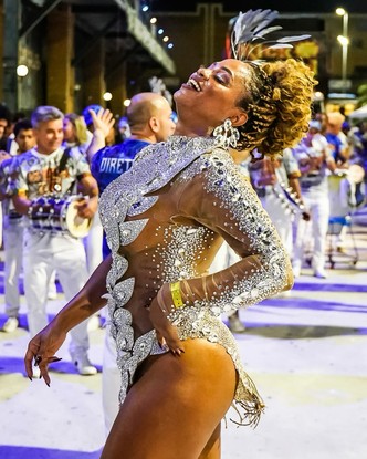 Saiba tudo sobre: Bianca Monteiro | rainha de bateria | Portela