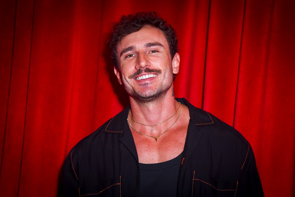 Lembra dele? Vice-campeão do 'BBB 19', Alan Possamai curte festa em SP