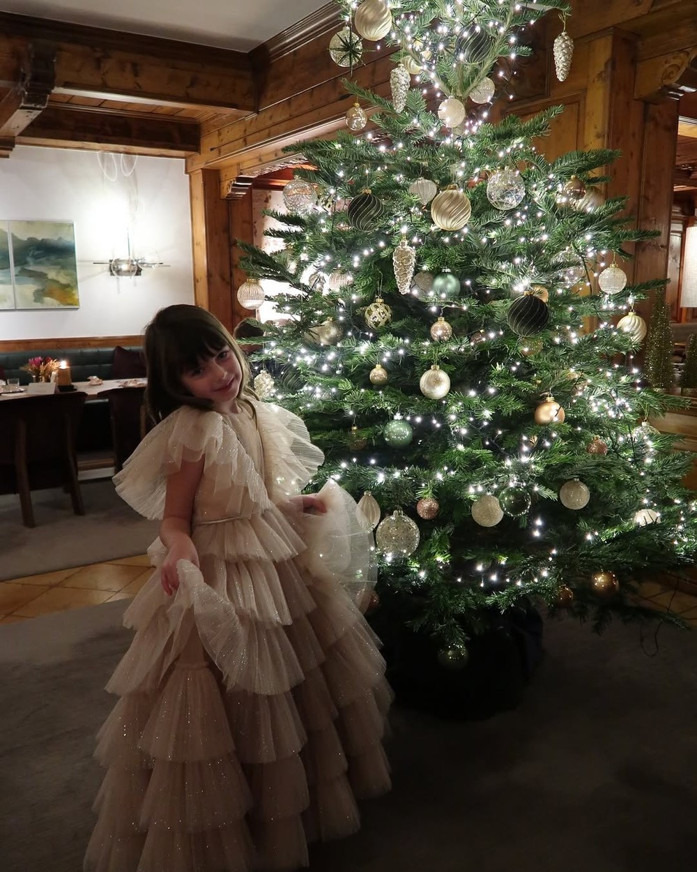 Grávida de Max Verstappen, Kelly Piquet mostra registros de Natal com o ...