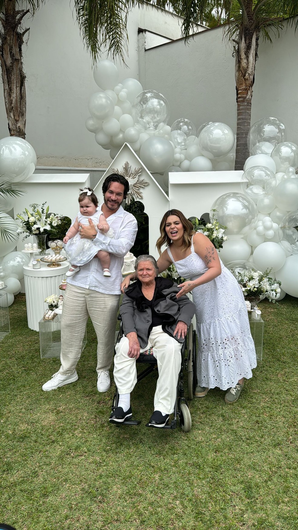 Lua Di Felice, Viih Tube e Eliezer são batizados juntos: 'Uma vida nova ...