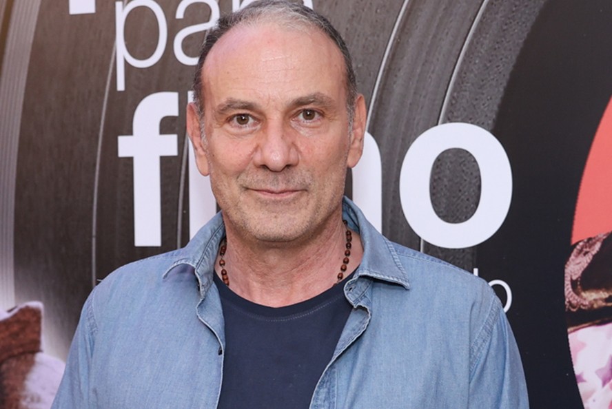 Marco Ricca surpreende público ao mostrar os quatro filhos