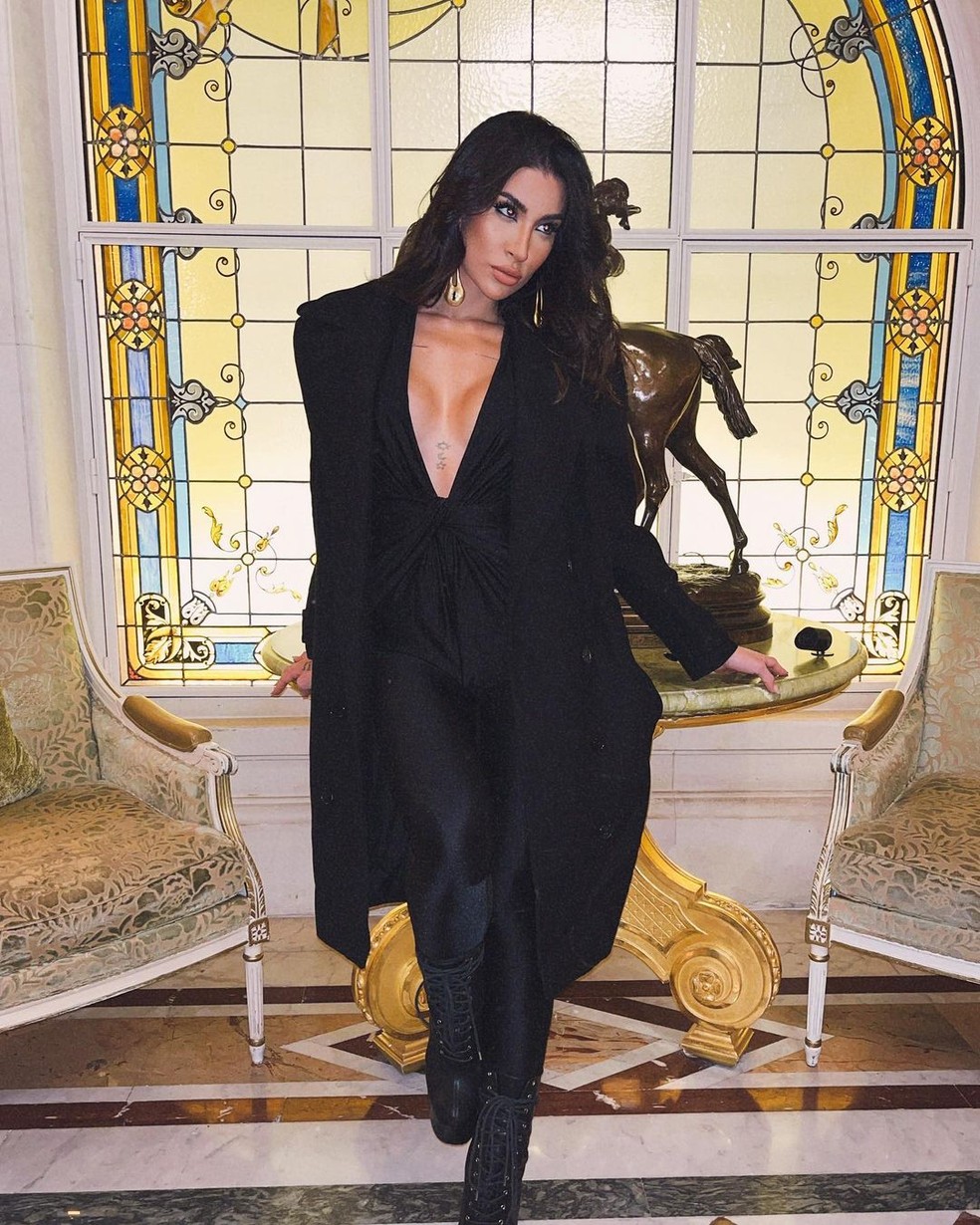 Juliette e Bianca Andrade arrasam em look para noitada em Paris