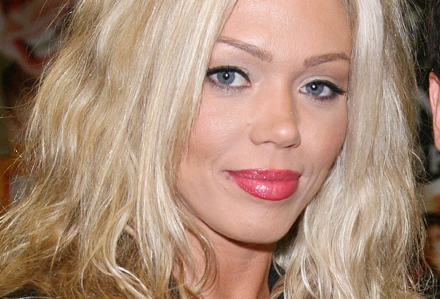 Em situação de rua, ex-modelo Loni Willison é fotografada em Los ...