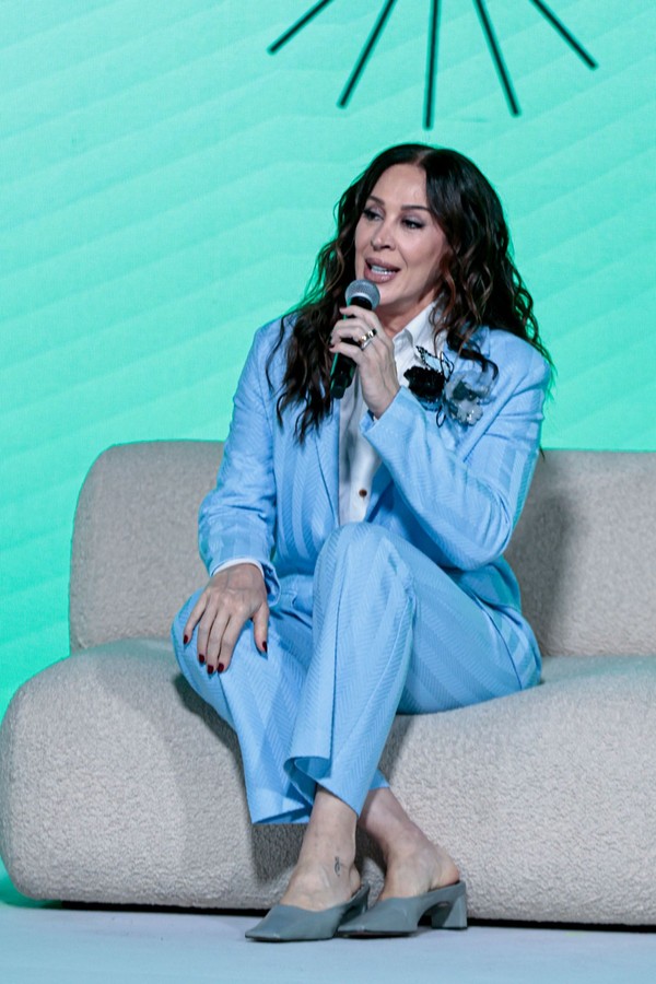 Claudia Raia revela sofrimento com síndrome na menopausa: 'Ninguém me ...