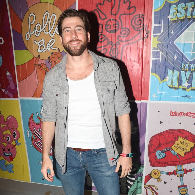 Famosos conferem primeiro dia do Lollapalooza 2024; veja looks