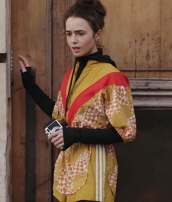 'Emily in Paris': Lily Collins usa peça brasileira de R$ 419 na 4ª ...