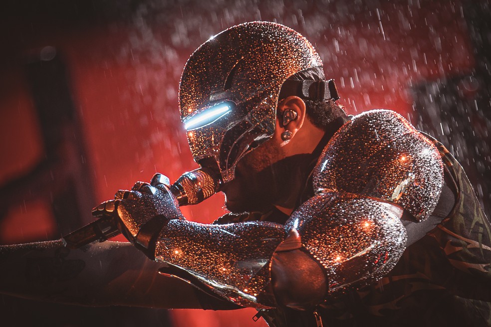 The Weeknd enfrenta chuva e faz show incrível no Rio de Janeiro ...