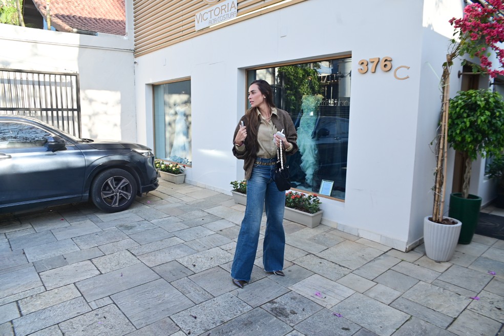 Tainá Castro é vista em ateliê um dia antes de casamento com Eder ...
