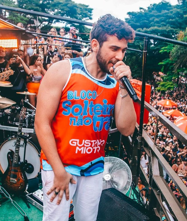 Gustavo Mioto dispensa amor de Carnaval e retoma bloco em SP: 'Tem que ...