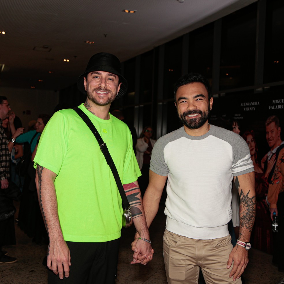 Miguel Falabella retorna aos palcos em estreia para convidados vips de ...