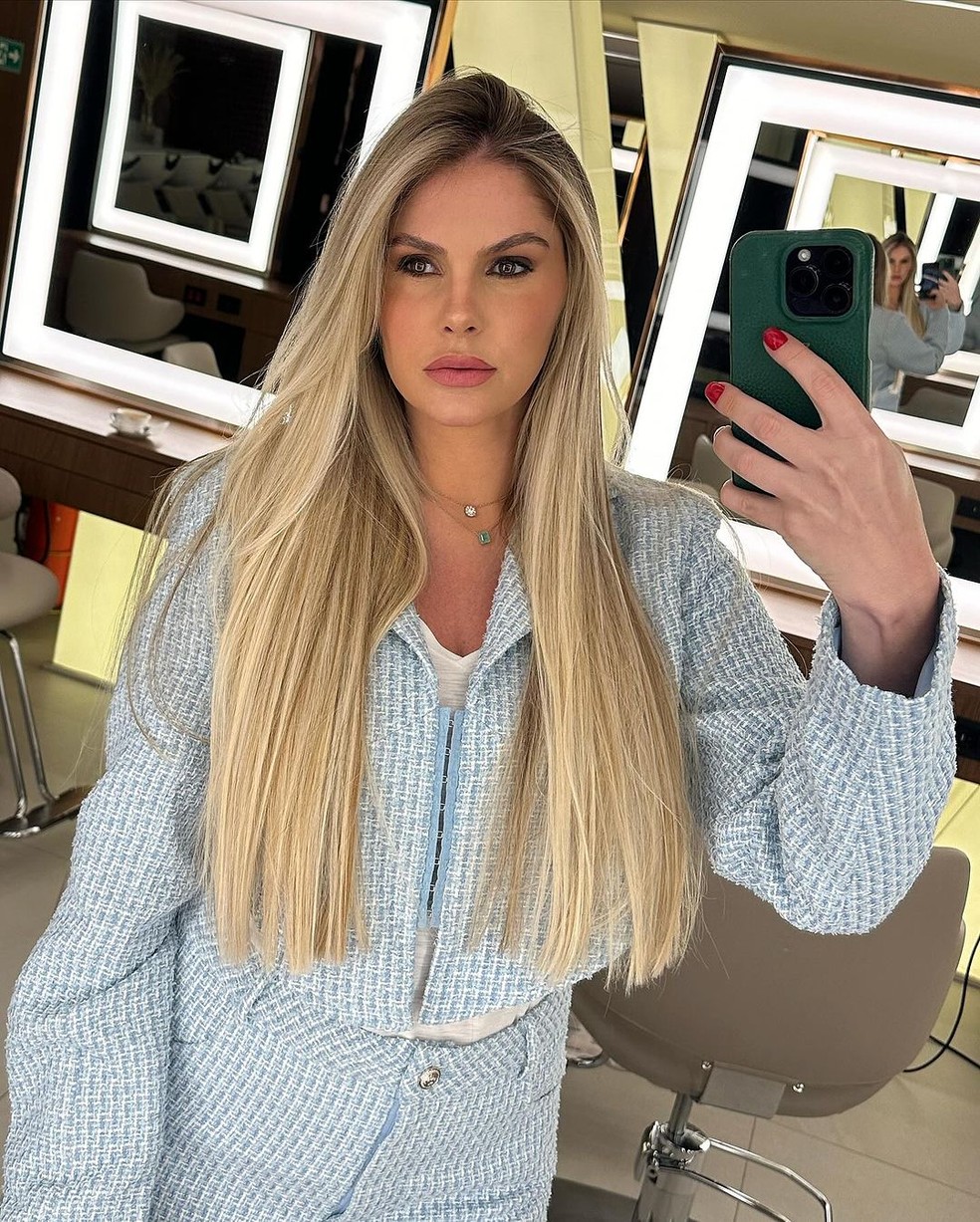 Bárbara Evans muda o visual, e fãs comentam: 'Está a cara da sua mãe'