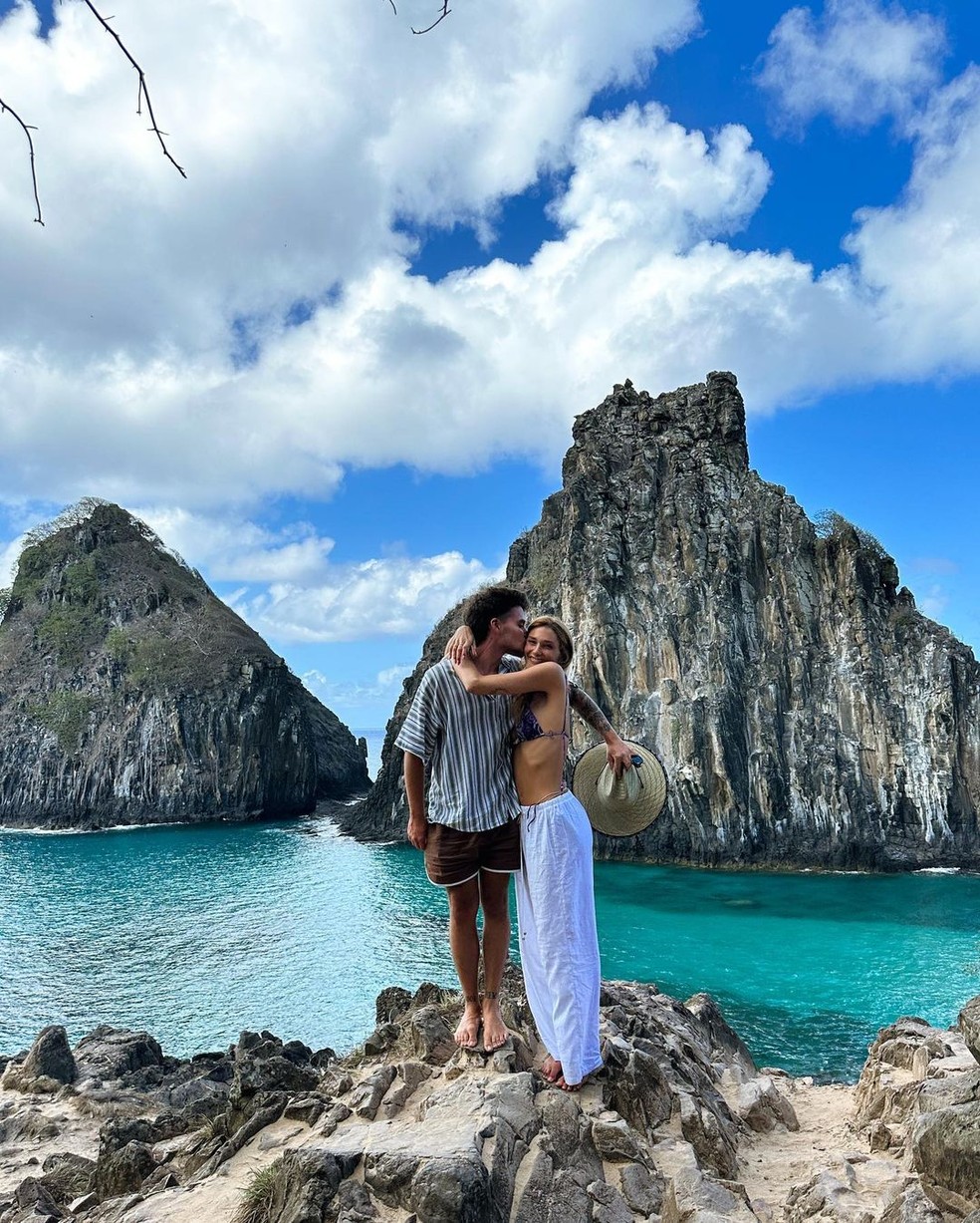 Sasha Meneghel abre o álbum de fotos com marido e Bruna Marquezine em ...