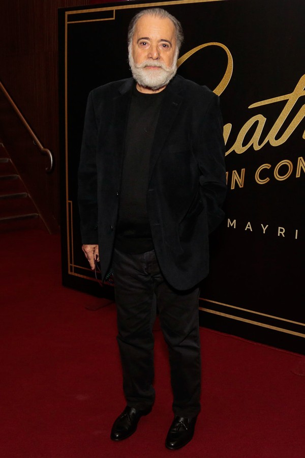 Tony Ramos curte show com a mulher, com quem é casado há 53 anos