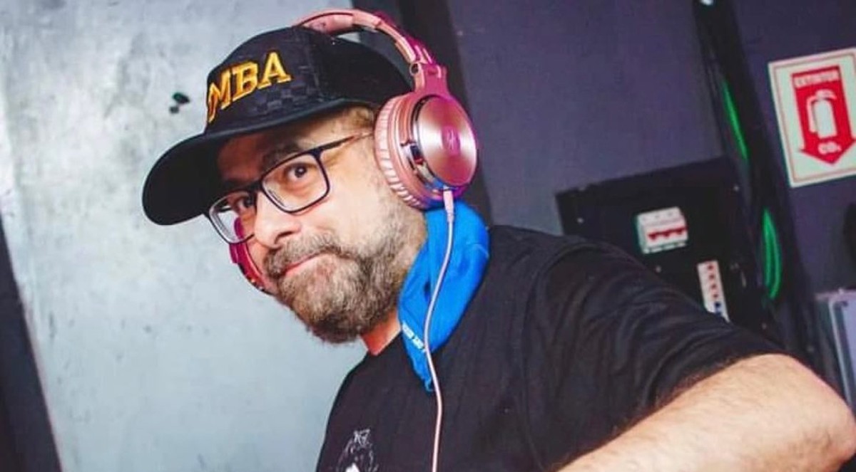 Morre aos 59 anos o DJ e baixista André Pomba, ícone da noite paulistana