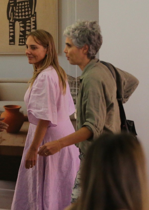 Heloisa Périssé é fotografada pela primeira vez em passeio com a ...