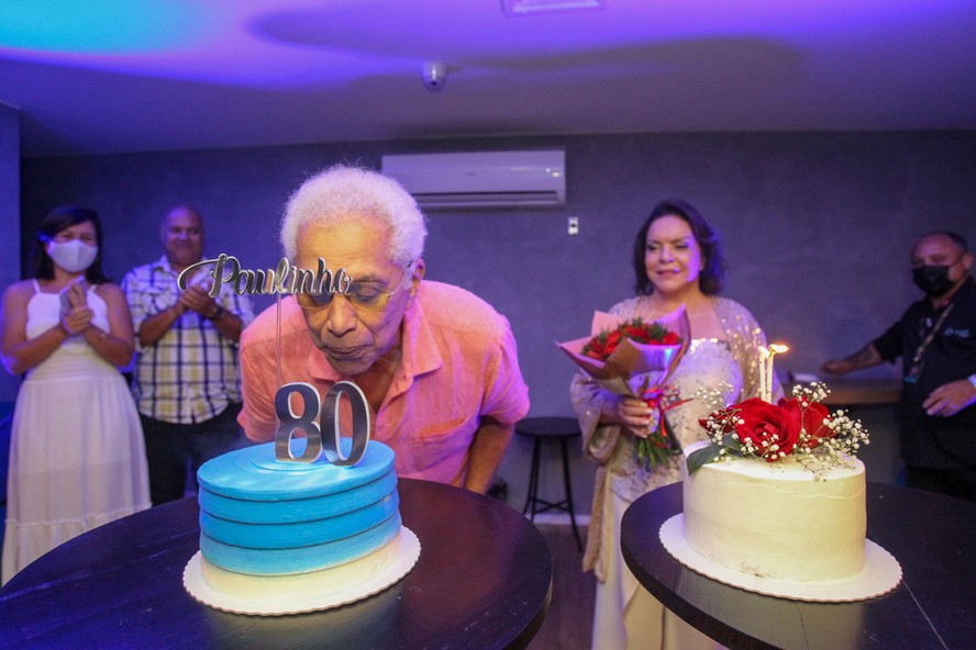 Paulinho da Viola celebra 80 anos em show com famosos no Rio