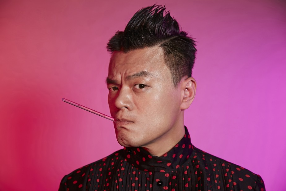 J.Y. Park comenta passagem pelo Brasil e cita lições a seus artistas ...