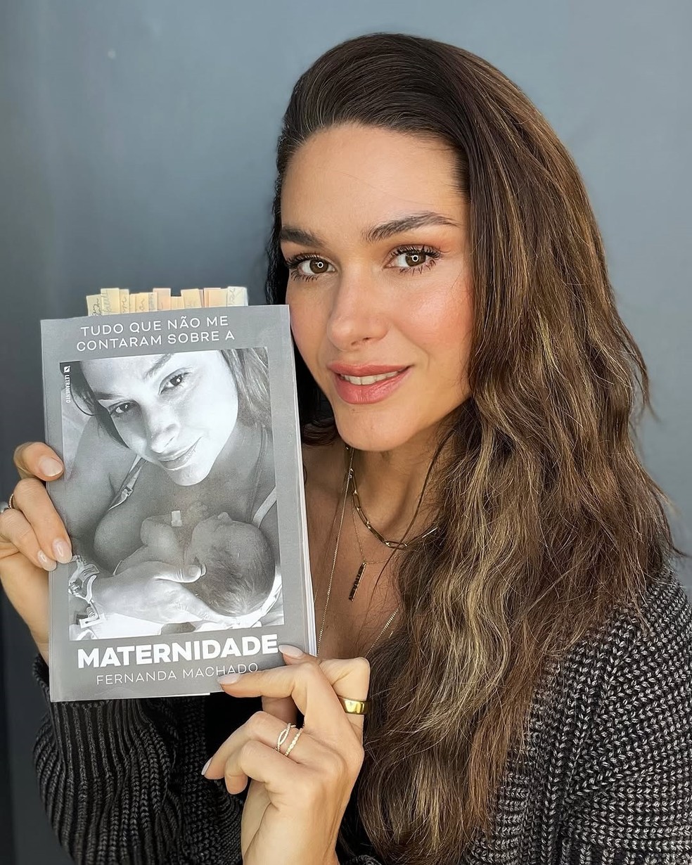 Fernanda Machado revela sintomas da TPM mesmo sem útero, e levanta debate sobre transtorno ...