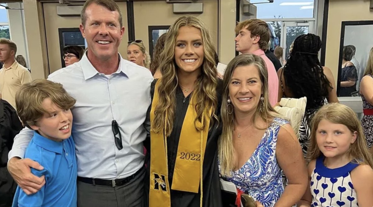 Pai famoso no TikTok comete suicídio e família fala em 'pressão financeira'