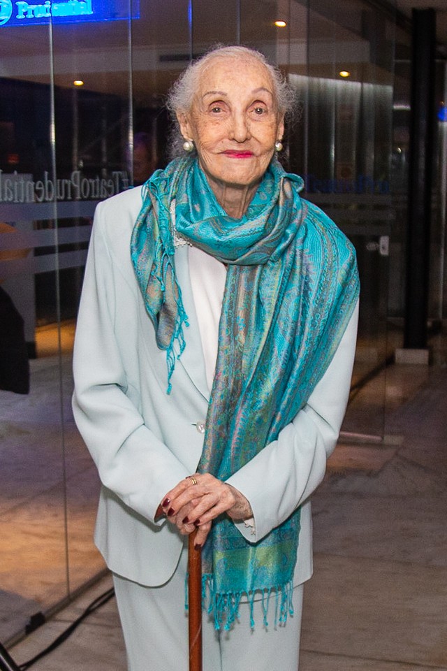 Christiane Torloni recebe a mãe de 93 anos em espetáculo no Rio de Janeiro