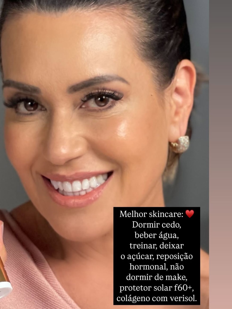 Solange Frazão releva o que faz para ter uma aparência jovial aos 62 anos