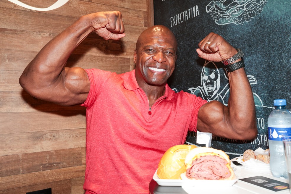 Terry Crews, o Julius de 'Todo Mundo Odeia o Cris', come sanduíche de ...