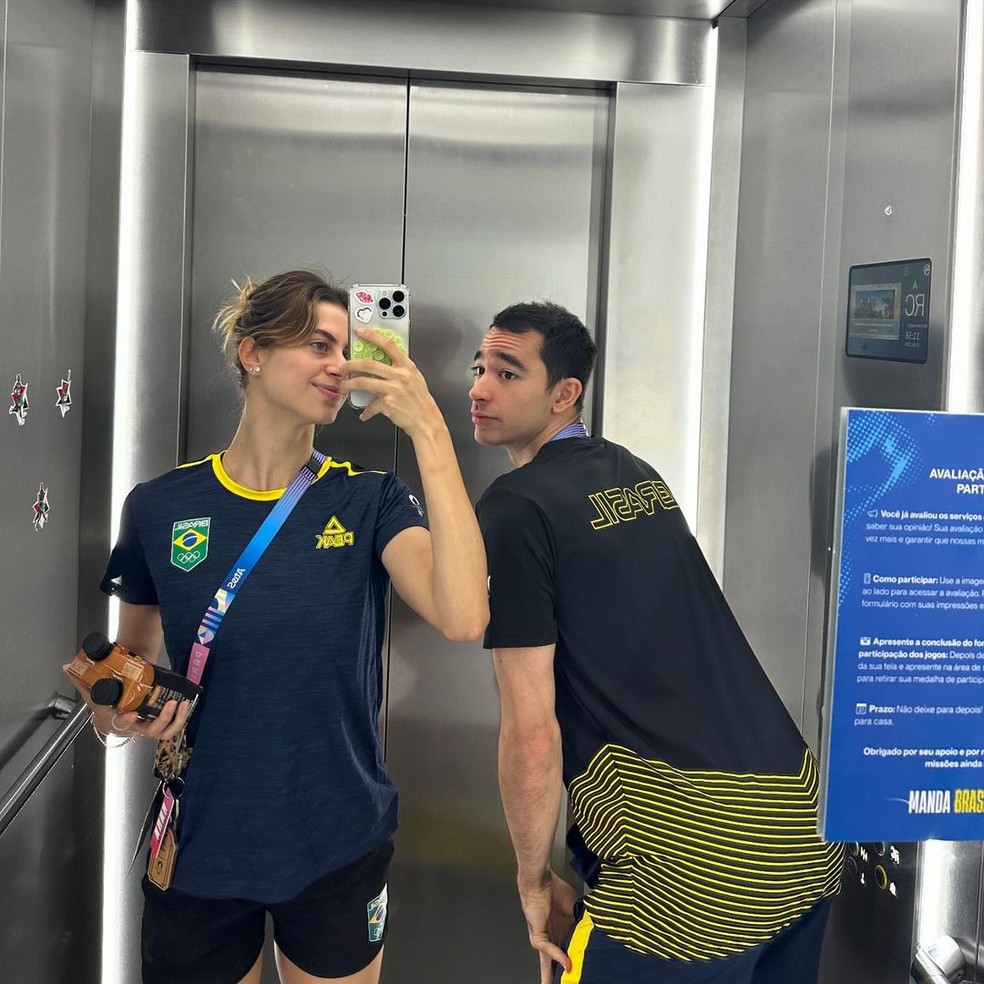 Namorada homenageia Hugo Calderano após atleta perder medalha no tênis ...