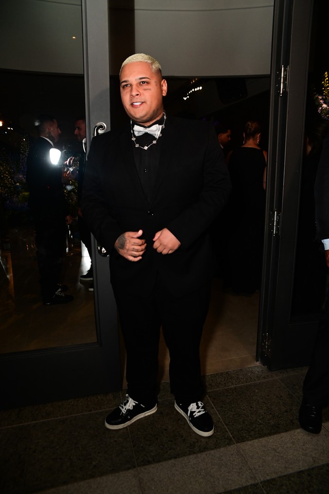 Tainá Castro e Eder Militão se casam em cerimônia milionária e repleta ...