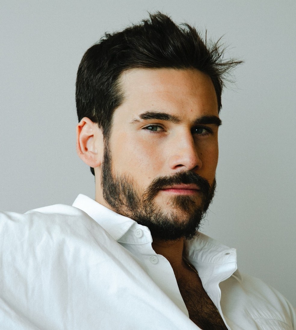 Sabrina Sato reage à mudança de visual de Nicolas Prattes e passa 'cantada'