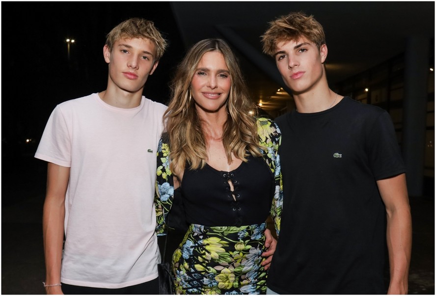 Fernanda Lima brinca após estreia dos filhos em desfile: 'Logo aposento'