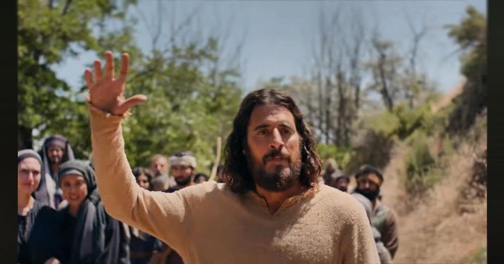 Jonathan Roumie, o Jesus de 'The Chosen', é baterista e já teve ...