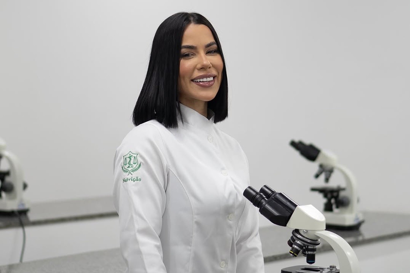 Lembra dela? Ex-BBB Larissa Tomásia mostra vida de universitária